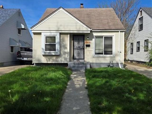 19475 Fenmore St, Detroit, MI 48235