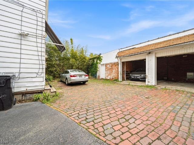 1947 Coltman Road