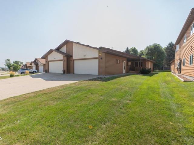 1947 E Capitol Ave, Bismarck, ND 58501