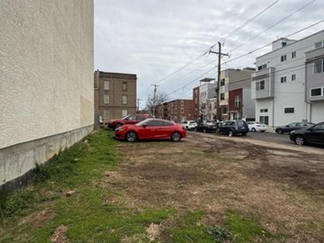 1947 E Cumberland St, Philadelphia, PA 19125