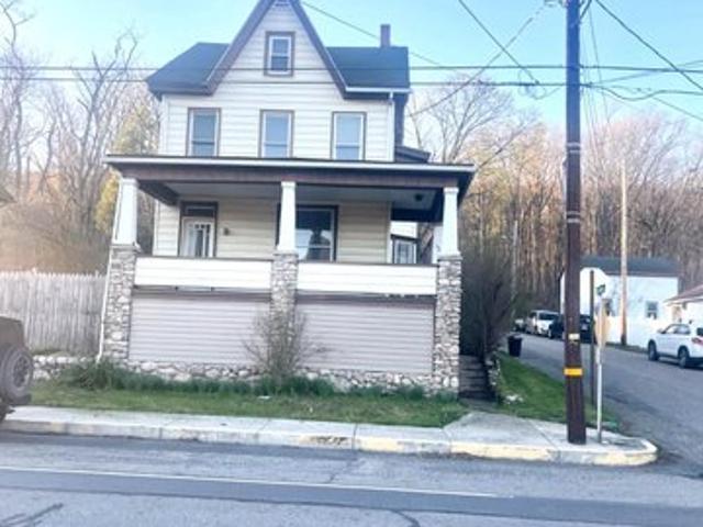 1947 E Grand Ave, Tower City, PA 17980