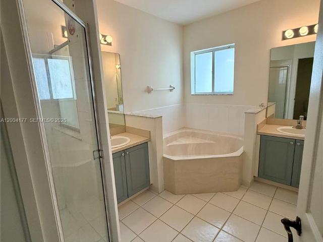 1947 SE 23rd Rd, Homestead, FL 33035 | MLS #A12004