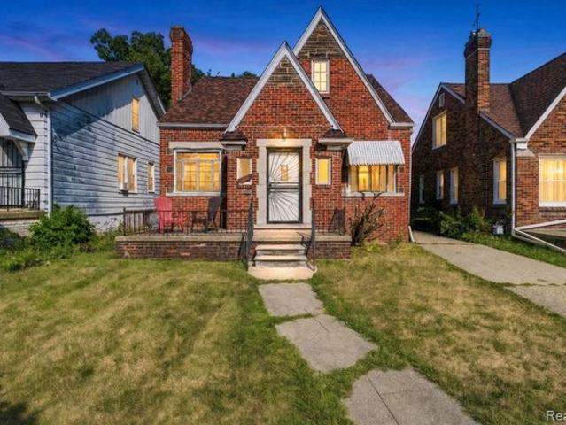 19486 Packard St, Detroit, MI 48234
