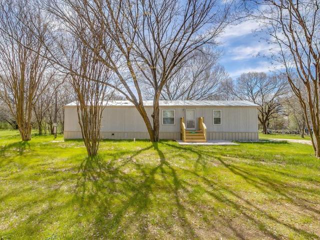 1948 Lariat Ln, Burleson, TX 76028 | MLS #21230