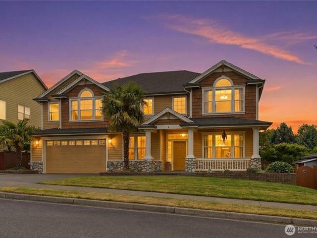 1948 Lighthouse Ln NE, Tacoma, WA 98422