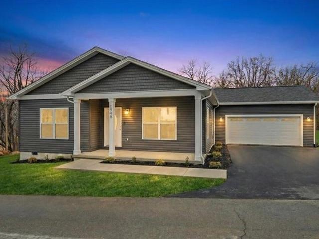 1948 Redwood Rd SE, Roanoke, VA 24014