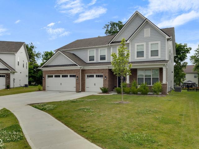 19490 Honeylocust Glen