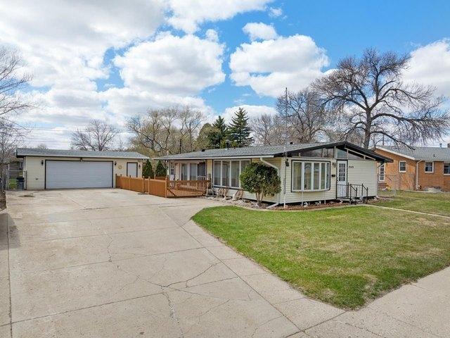 1949 Anderson Dr, Minot, ND 58703