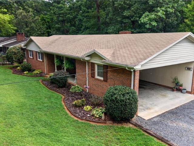 1949 Brook Drive