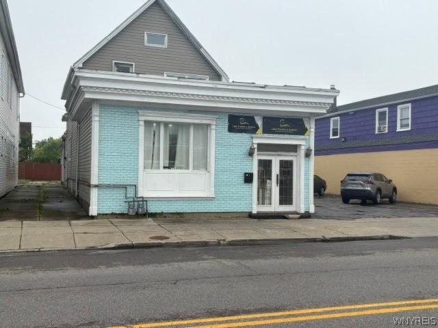 1949 Clinton St Street