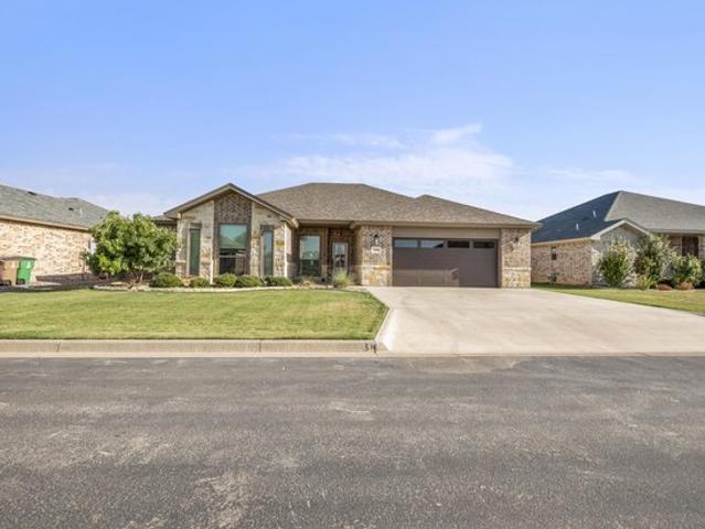 1949 Colonial Dr, San Angelo, TX 76904