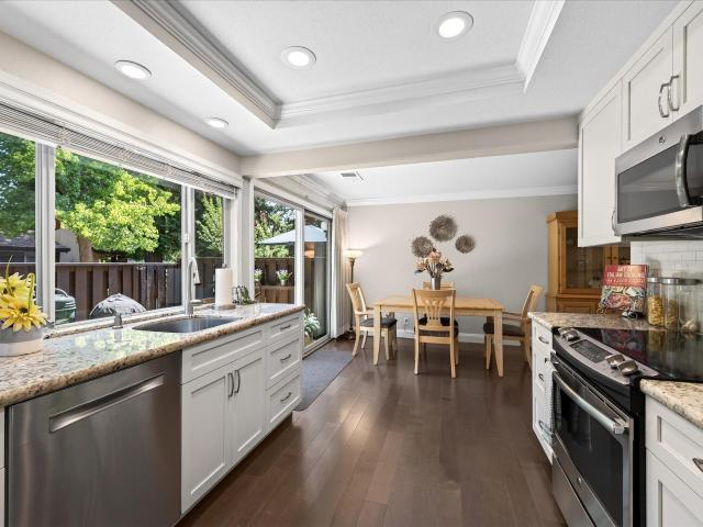 1949 Countrywood Ct