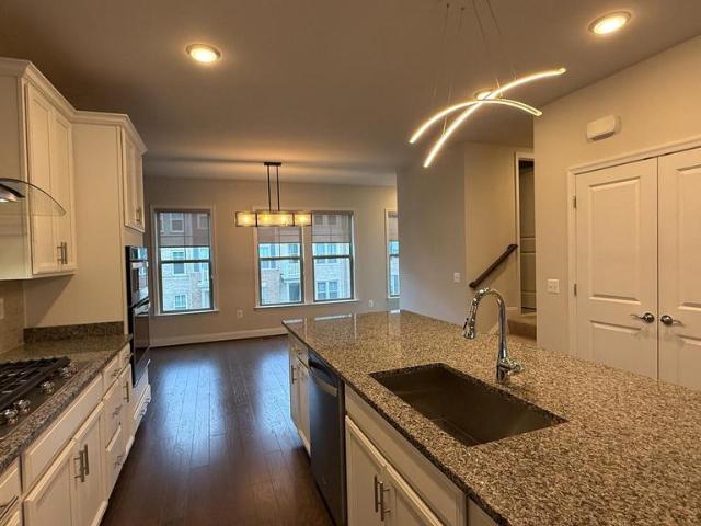 1949 Greenbriar Hall Road