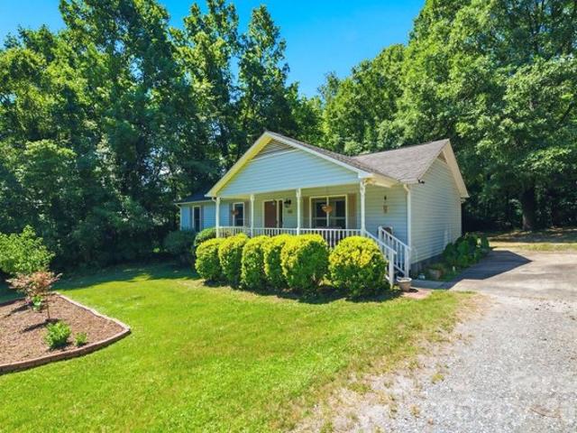 1949 Ridge Rd, Clover, SC 29710