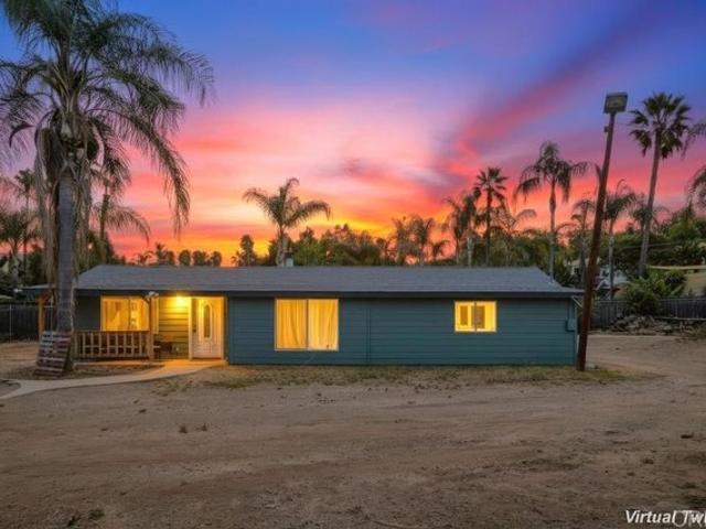 1949 Sunnyside Ave, El Cajon, CA 92019