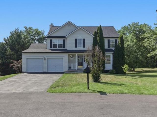 1949 Winston Dr, Hagerstown, MD 21740