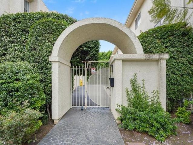 19400 Wyandotte St #29, Reseda, CA 91335