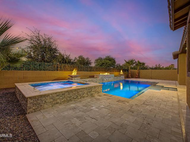 19404 e apricot lane