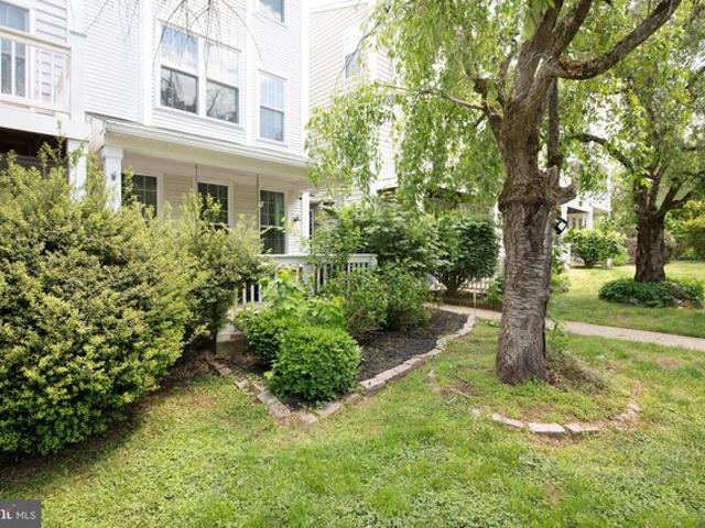 19409 Caravan Dr, Germantown, MD 20874