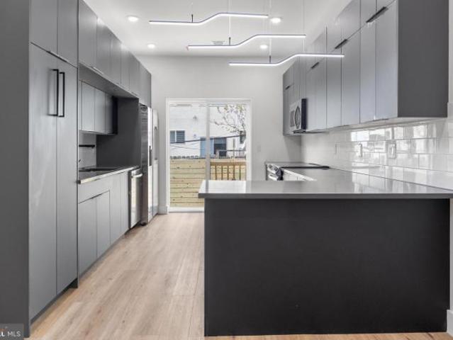 1940 E Firth St, Philadelphia, PA 19125
