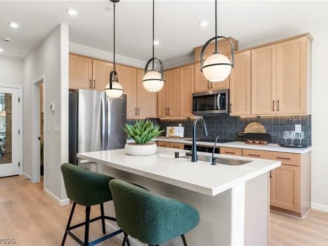 1940 Hydrangea Pl, Las Vegas, NV 89106