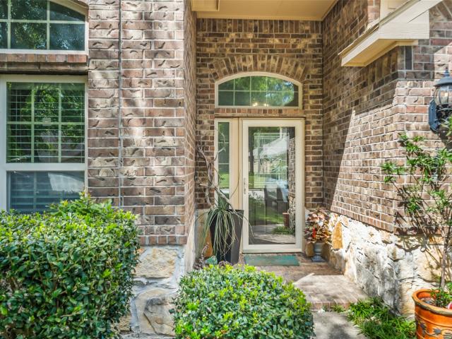 1940 Honey Laurel Dr, Conroe, TX 77304 | MLS #53749 | Compass