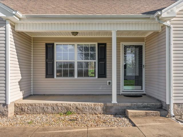 1940 Loop Ln