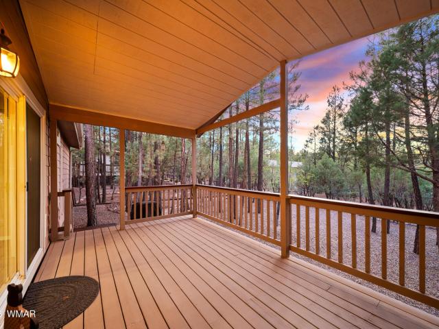1940 Pineview Drive
