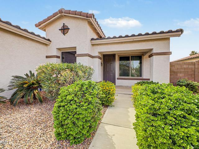 1940 S Talbot Cir, Mesa, AZ 85209 | MLS #7019 | Compass