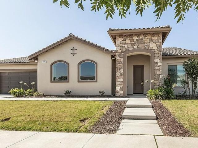 1940 Solig Ave, Kingsburg, CA 93631