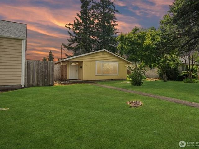1940 Wilson Ave, Enumclaw, WA 98022