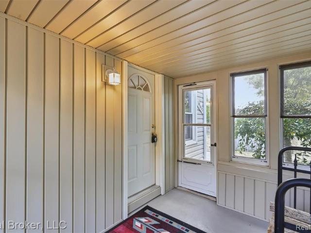 19410 Rensellor Street