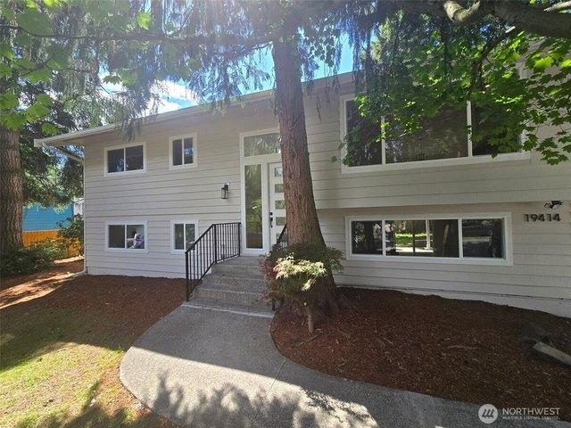 19414 1st Ave SE, Bothell, WA 98012