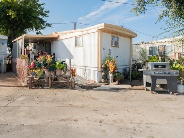 1941 N Golden State Blvd Spc 2, Fresno, CA 93705