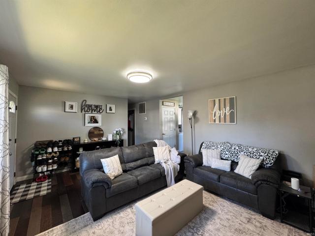 1941 Lynwood Drive