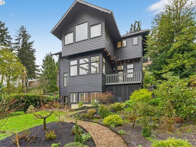 1941 SW Montgomery Pl, Portland, OR 97201