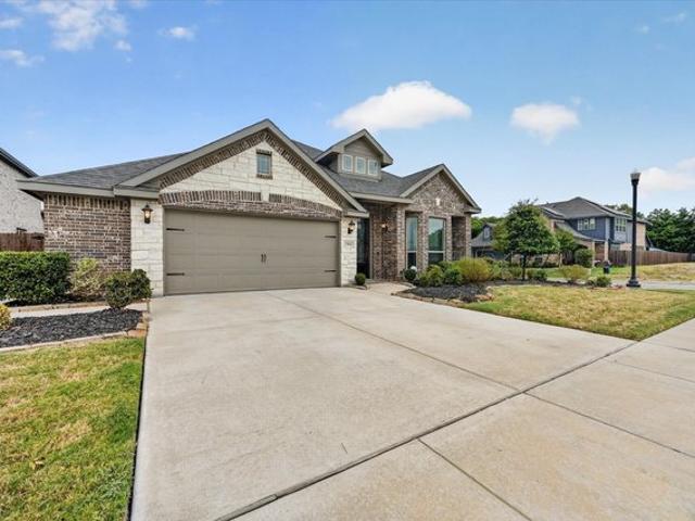 1941 Silverleaf Dr, Glenn Heights, TX 75154