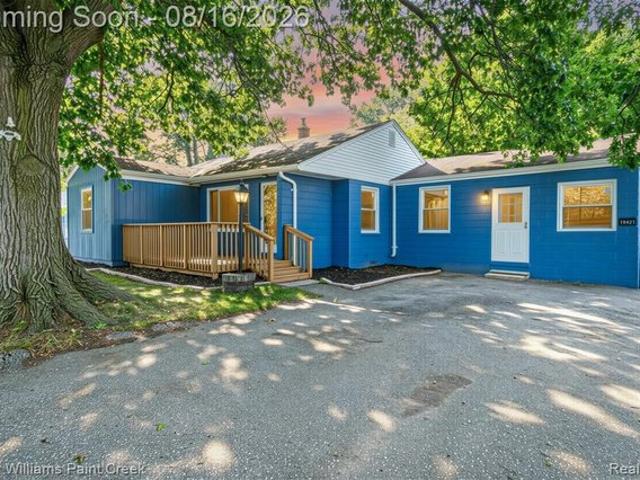 19421 Filmore St, Southfield, MI 48075