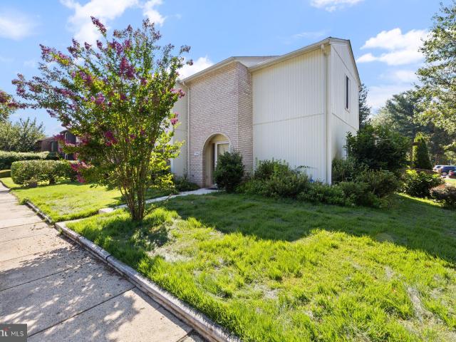 19422 Thomas Farm Rd, Montgomery Village, MD 20886 | MLS #MDMC2216 | Compass