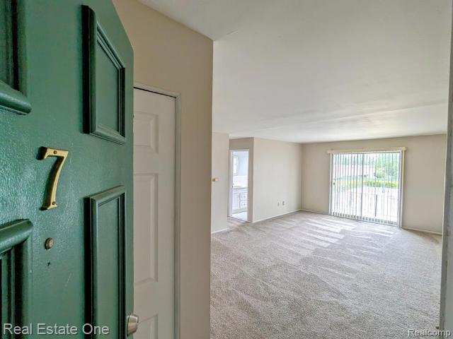 1942 axtell drive # 7