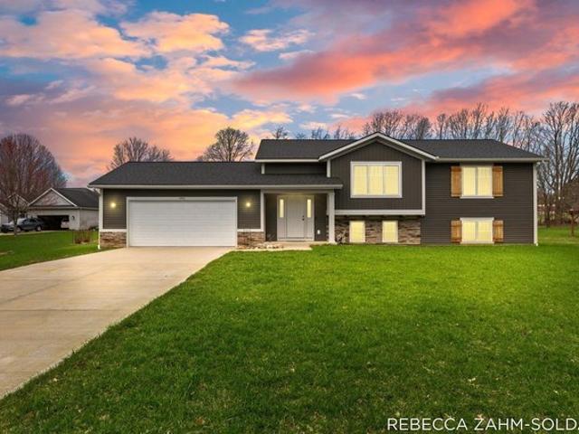 1942 Cygnet Dr, Otsego, MI 49078