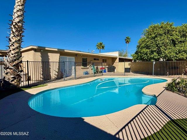 1942 E Wedwick St, Tucson, AZ 85706