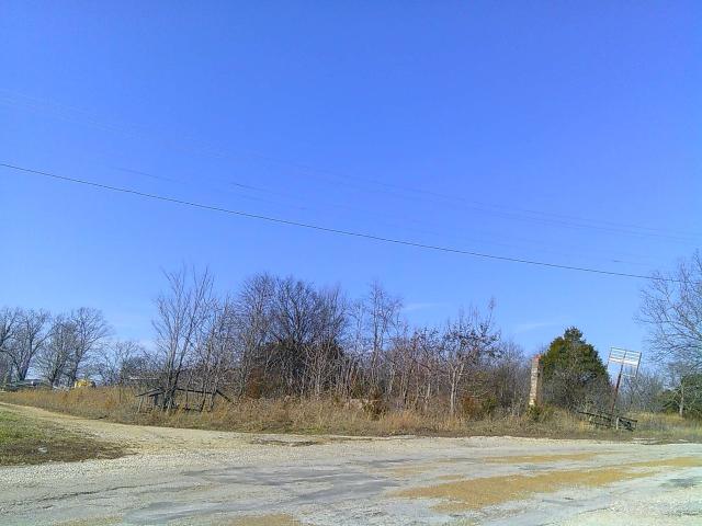 1942 Hwy 63 E