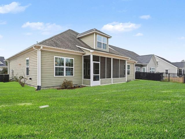 1942 Pine Cone Ln