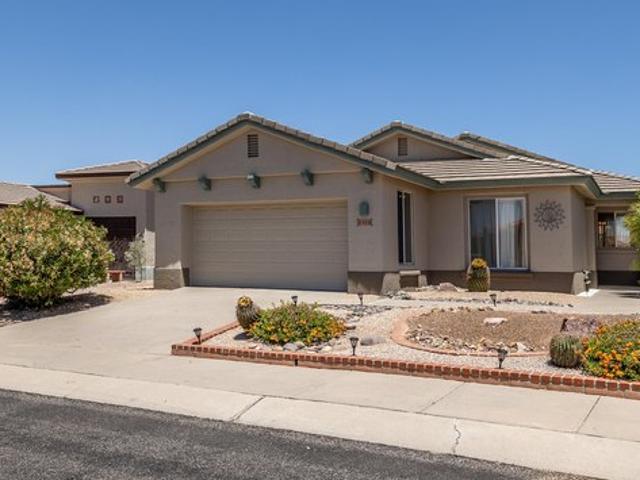 1942 W Amblemorn Dr, Green Valley, AZ 85622