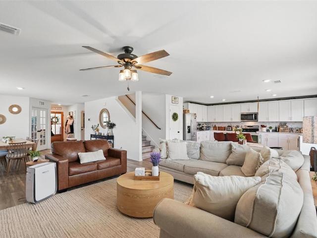1943 Applewood Trail