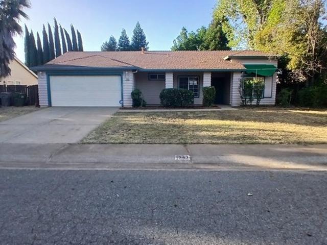 1943 Eddy Way, Redding, CA 96002