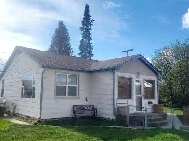 1943 ROBERTS AVE, BUTTE, MT 59701 Single Family Residence For.