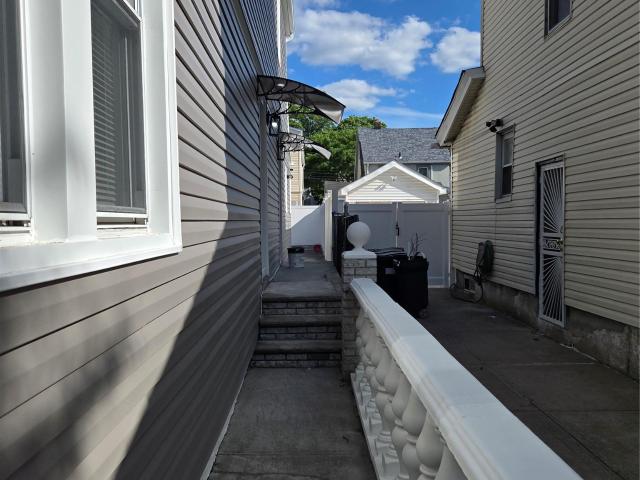 194 44 th Road