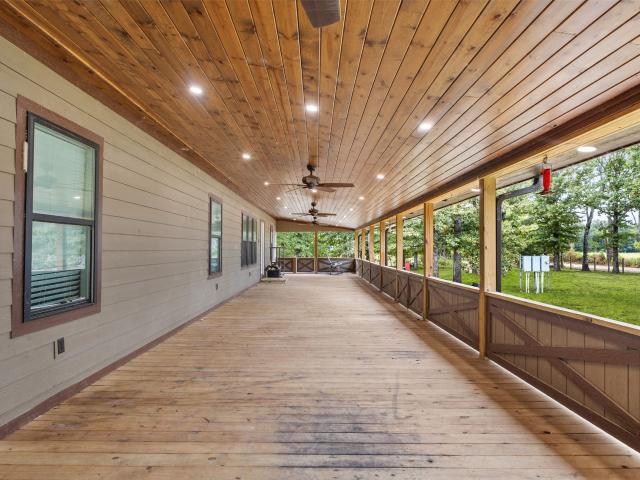 194 County Road 2220